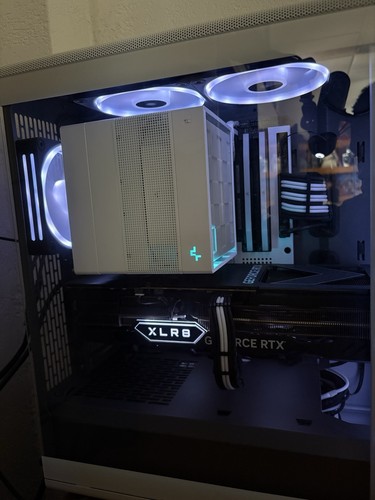 Entire Gaming Pc Setup. RTX 4090 rig(Read description, Accept cash ...