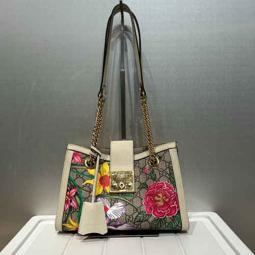 Gucci GG Supreme Monogram Flora Textured Padlock Chain Shoulder Bag ...