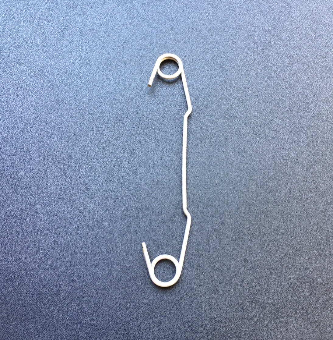 Volvo Gas Tank Fuel Door Spring Hinge 9483546 OEM S60 S80 V70 XC70 XC90 ...