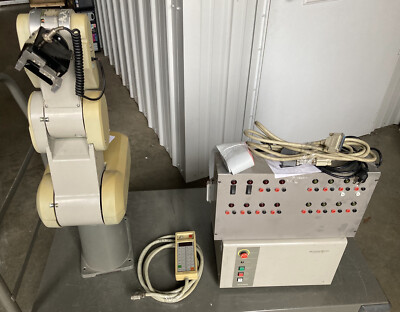 Robotics - Mitsubishi Movemaster Robot Arm