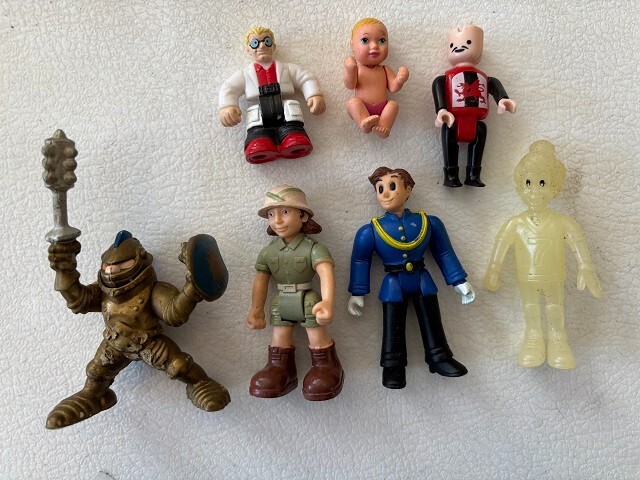 Lot of 77 Vintage Plastic Action Figures by Bandai, Hasbro, DC Comics ...