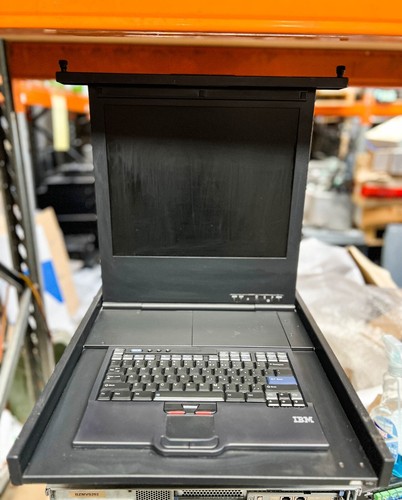 IBM 1U 17-inch Flat-Panel Monitor Console Kit (Type 1723) 39M2960 ...