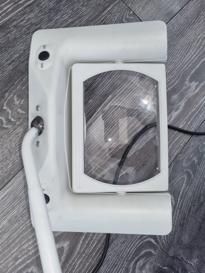 Waldmann W SNL 319 Magnifying Lamp Desk Clamped UK Plug | eBay