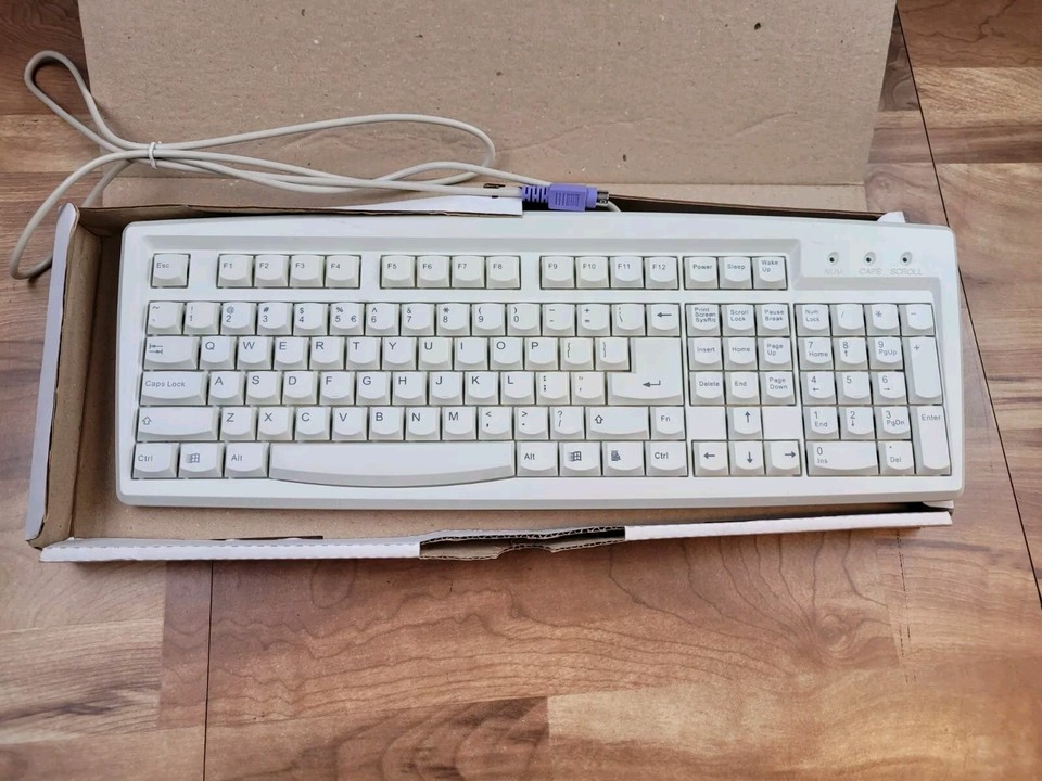 Vintage LNE Keyboard 2000 Microsoft Windows ISO 9002 QWERTY PS/2 PC/AT ...