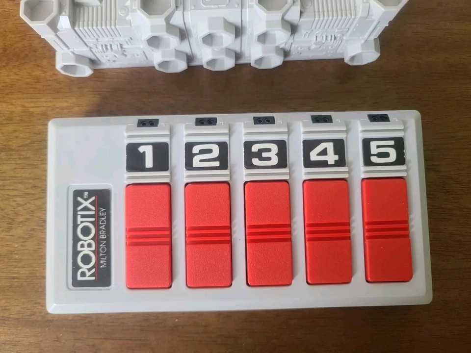 Robotix Mitlon Bradley 1984 Battery Box And Switch Panel UnTested | eBay