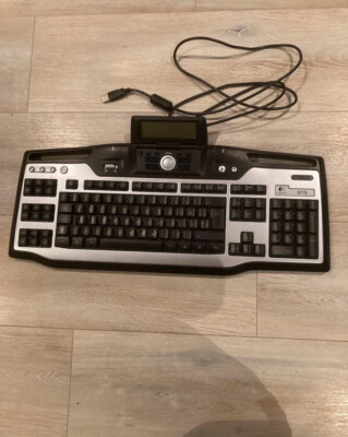 Logitech G15 Tastatur mit Display und programmierbaren Tasten ...