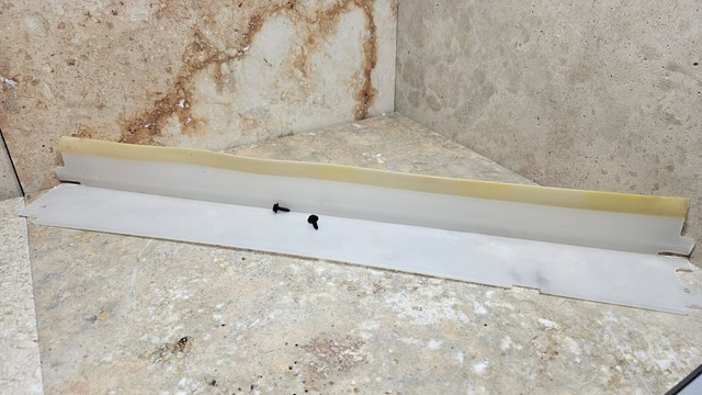 WHIRLPOOL DISHWASHER LOWER COVER BRACE W10844384/W10850371 for sale ...