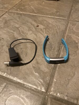 Fitbit Blue Women's Digital Sport Blue Band Watch Fit-bit For Parts | eBay