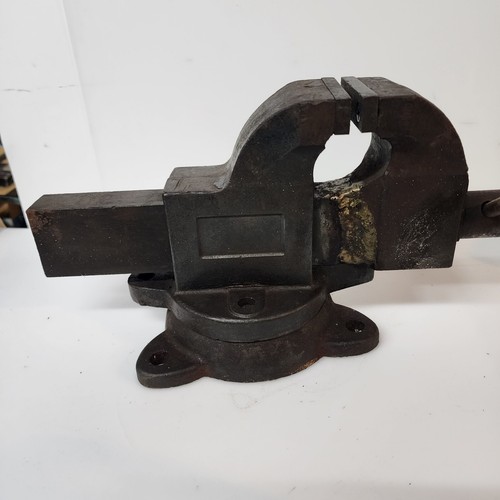Vintage Parker Swivel Base Vise UNION NEW BRITAIN CONN. USA 3" Weld ...