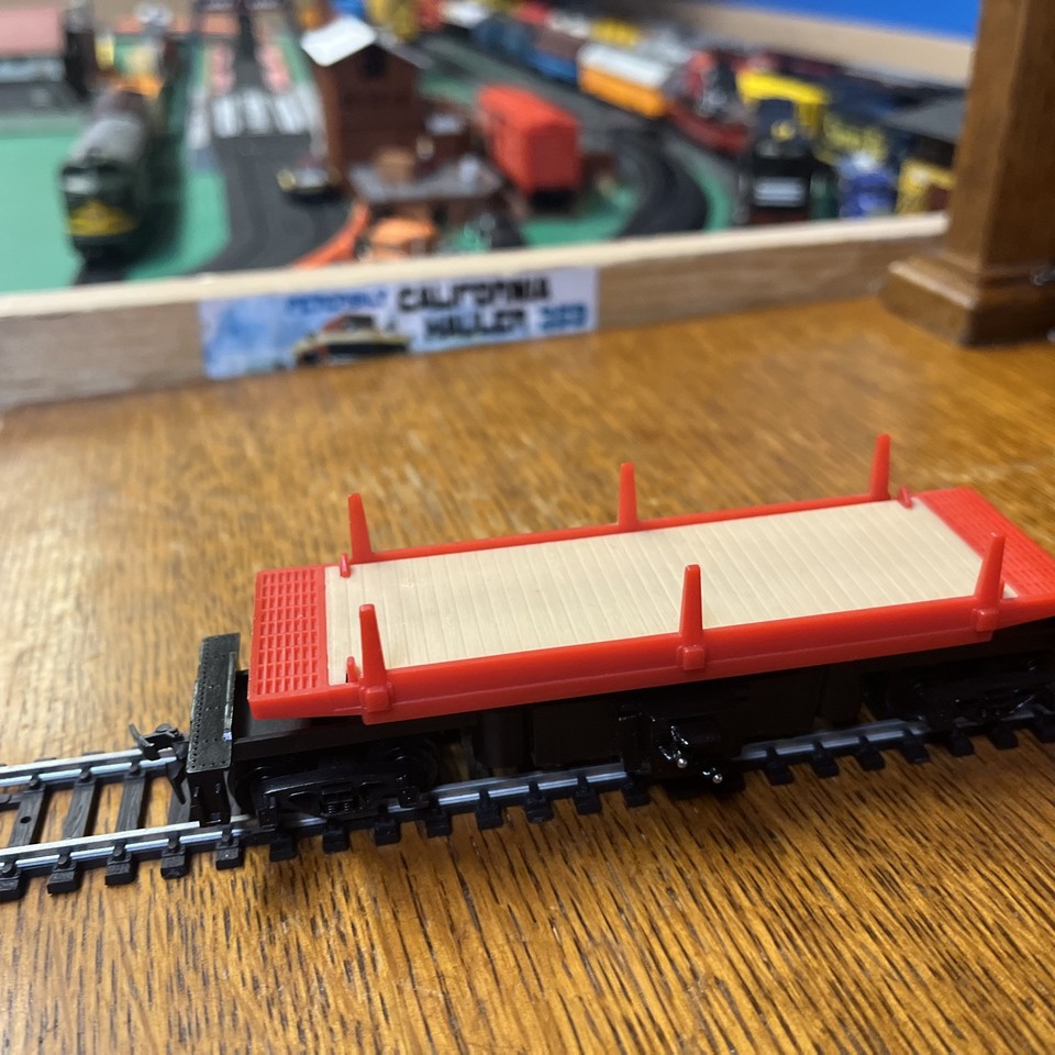 HO RR TRAIN TYCO REMOTE CONTROL LOG DUMP Freight Train Car | eBay