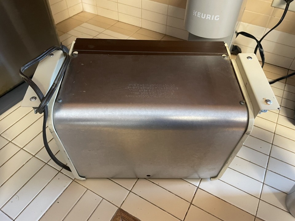 Vintage Toastmaster Kitchen Dimensions Under Cabinet 4 Slice Toaster ...