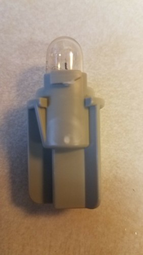 🚨2002 - 2006 Nissan Altima Rear trunk license plate light socket bulb ...