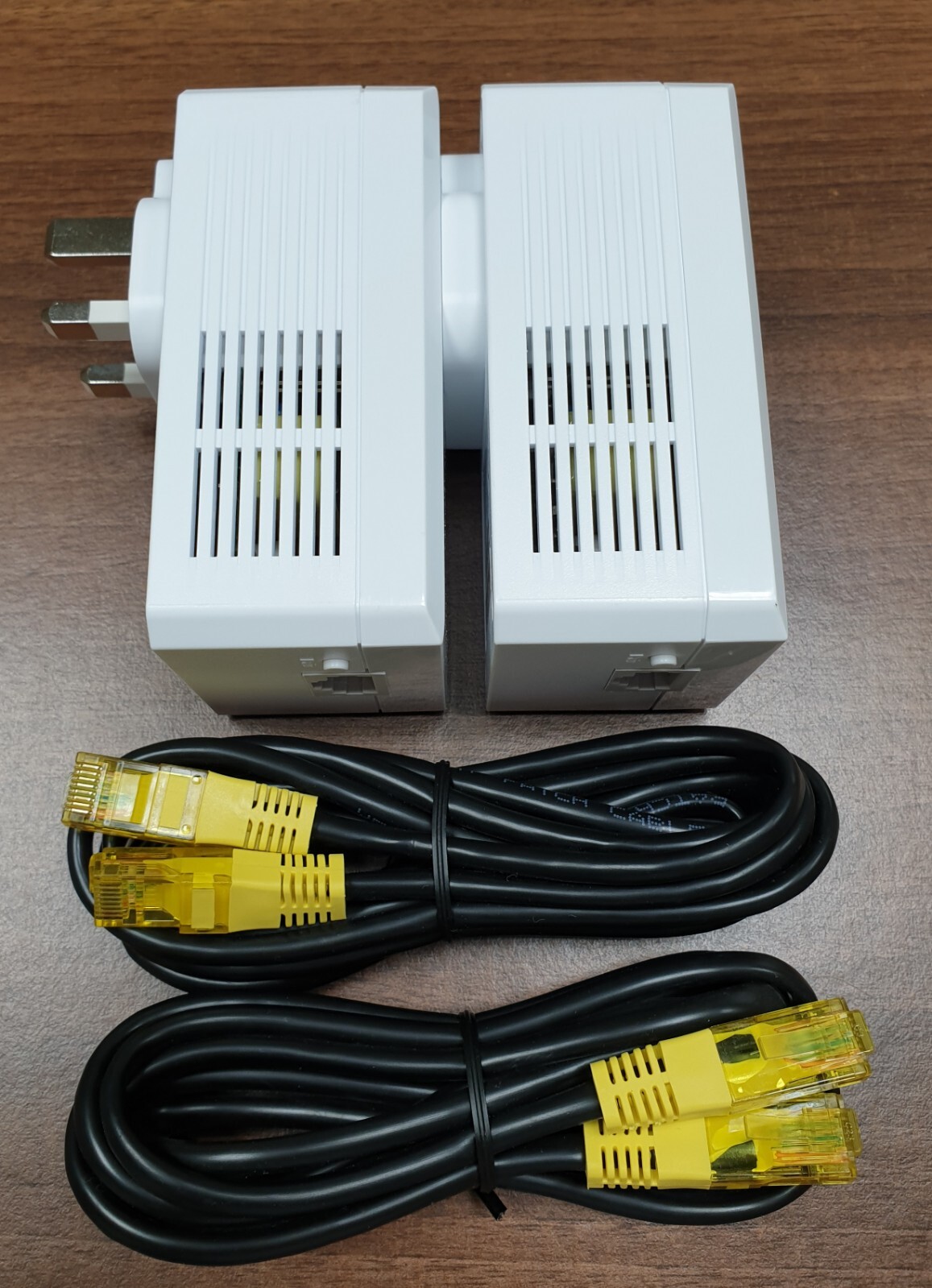 2 x TP-Link TL-PA7017P AV1000 Gigabit Powerline Adapters BT, Sky ...