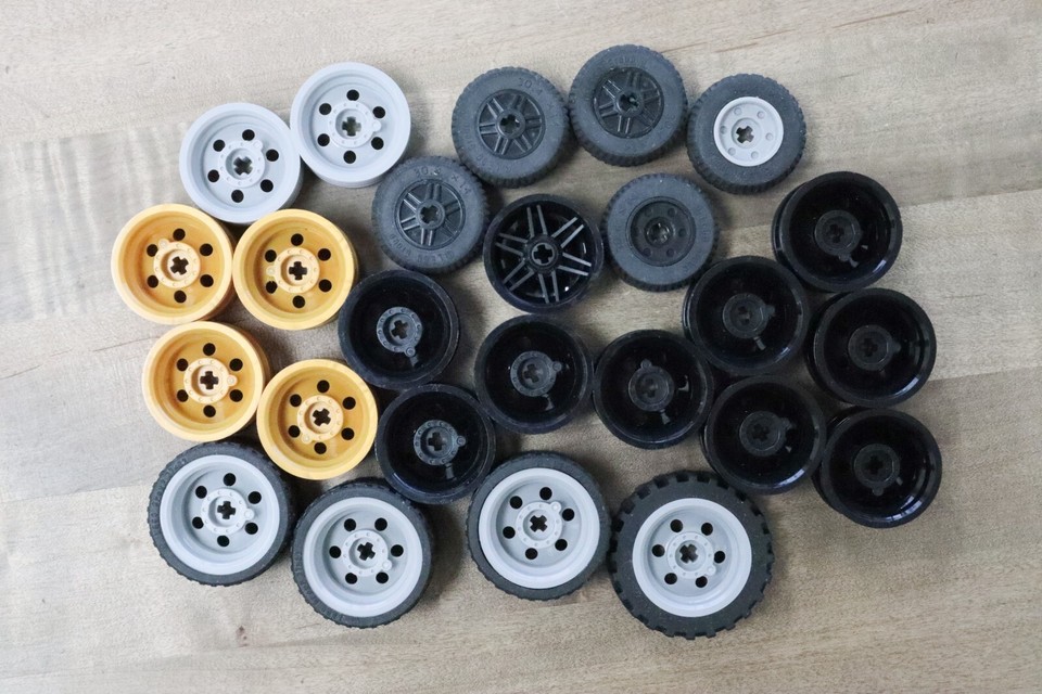 LEGO Assorted 30mm Rims Some with Tires | eBay