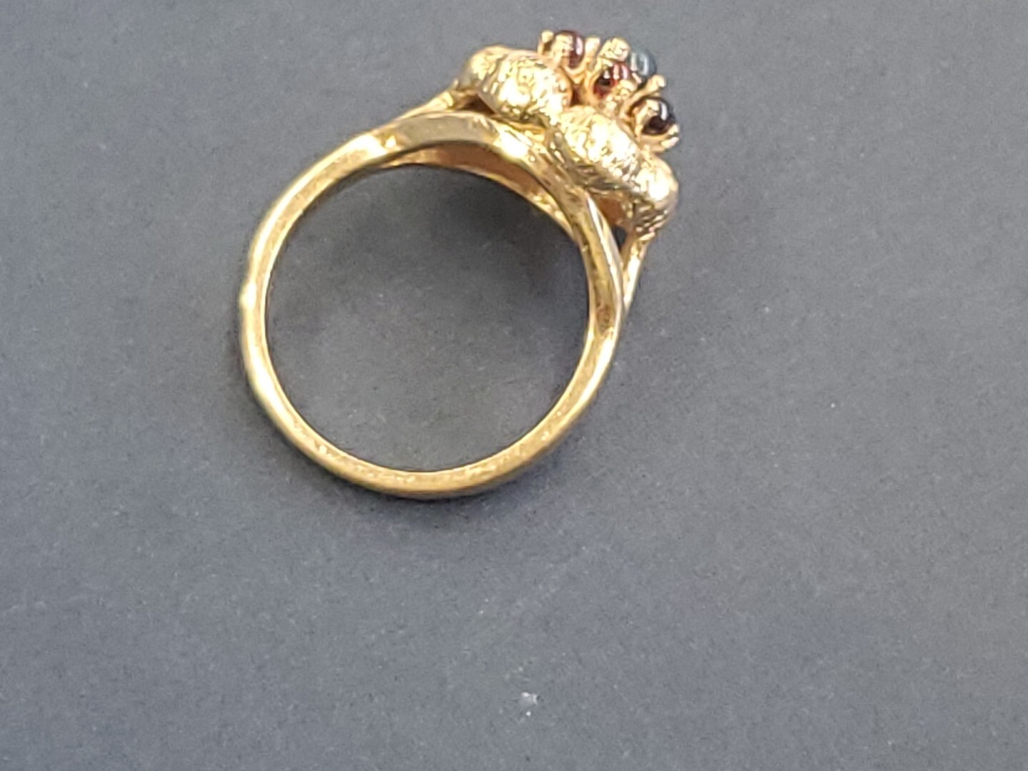 VINTAGE 14K FLORAL Flower DESIGN RING W / RED NATURAL… - Gem