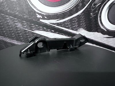 NEW Genuine Mercedes-Benz W205 C-Class LH Front Bumper Bracket ...