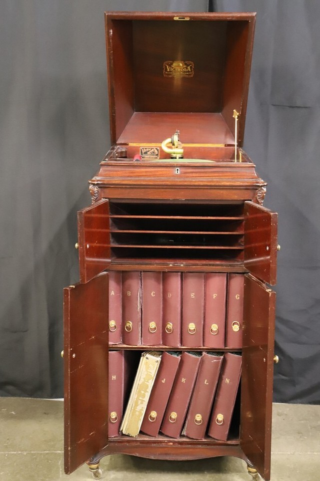 Antique Records (inside Victrola Victor Talking Machine Cabinet) | eBay