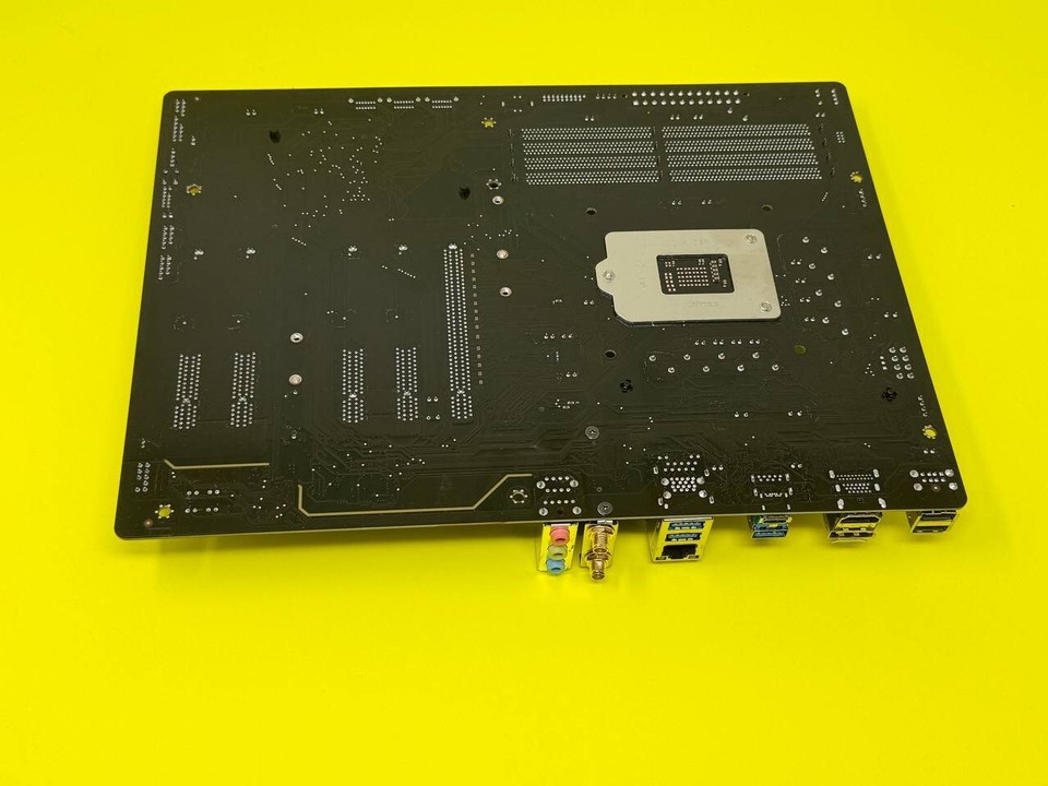 GIGABYTE B560 DS3H AC Socket LGA1200/ Intel B560/ DDR4/ WiFi Bluetooth ...