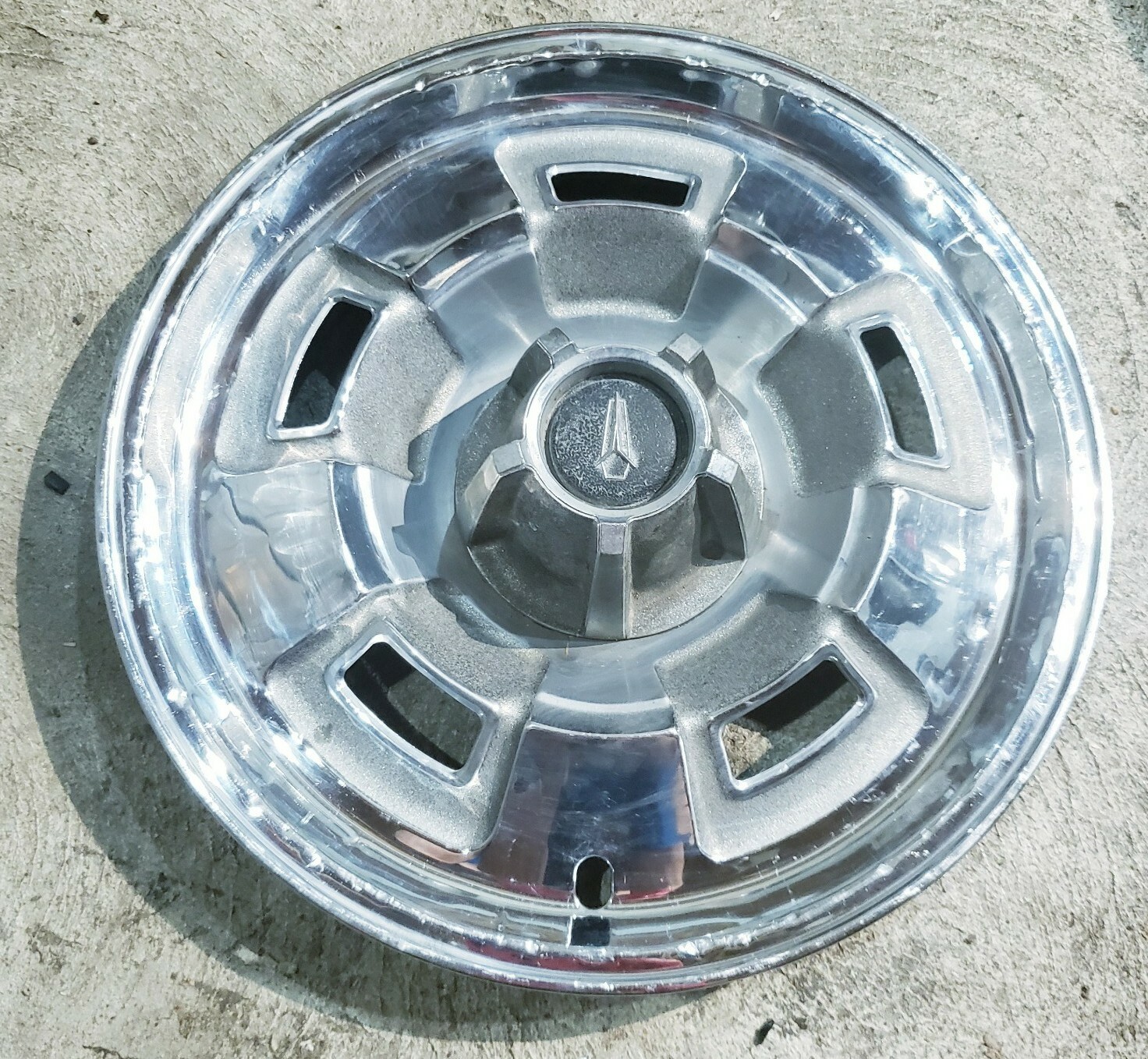 (1) OEM 1967 67 Plymouth Satalite Road Runner GTX 14" Hubcap Wheel ...