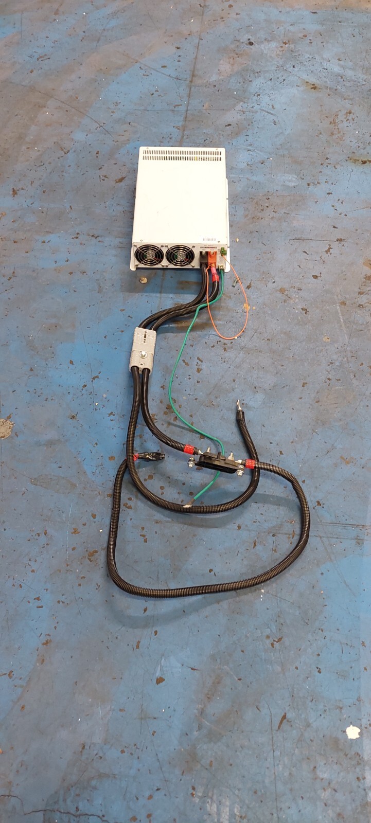 VANNER - VLT 12-1500 12 Volt DC to AC Pure Sine Wave Inverter Used ...