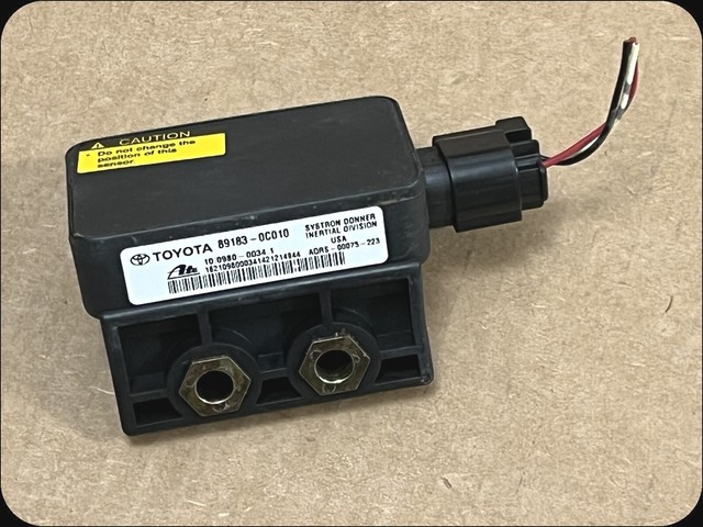 2001-2002 Toyota Sequoia Yaw Rate Speed Traction Sensor Control ...