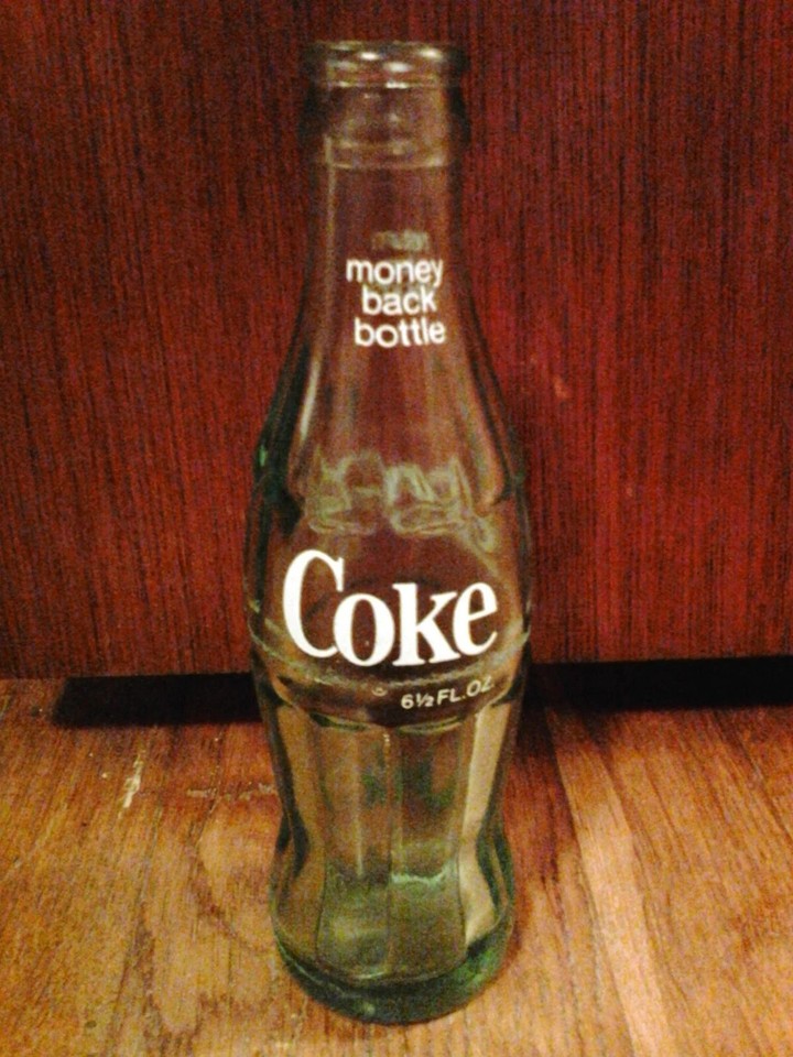 Lot of 4 Vintage Coca-Cola & 7-Up Bottles, 2 w/ Diamond Logos, 1 From ...