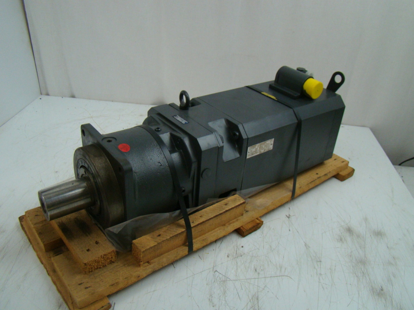Siemens Õ3 Servomotor 1FT6105-8AF71-1AL0-Z & Alpha Gearbox SPG-180-MF1 ...