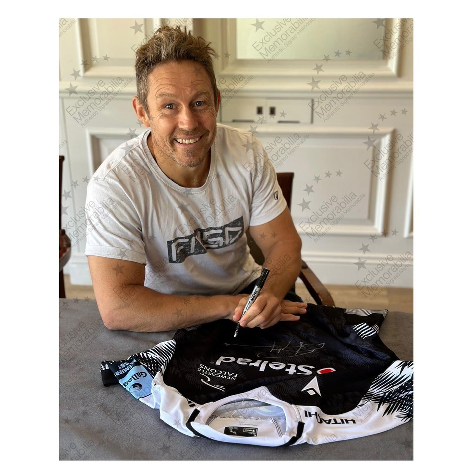 Jonny Wilkinson Signed Newcastle Falcons Rugby Jersey. Standard Frame ...