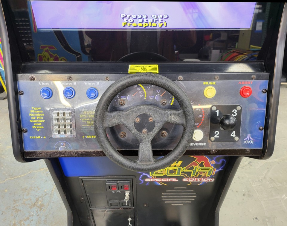 RUSH 2049 Stand Up Arcade Driving Racing Video Game San Francisco ...