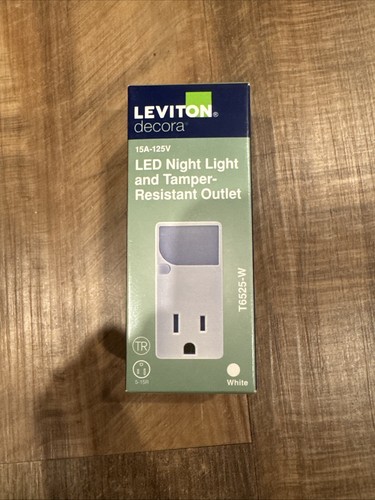 Leviton LED Night Light And Tamper Resistant Outlet | eBay
