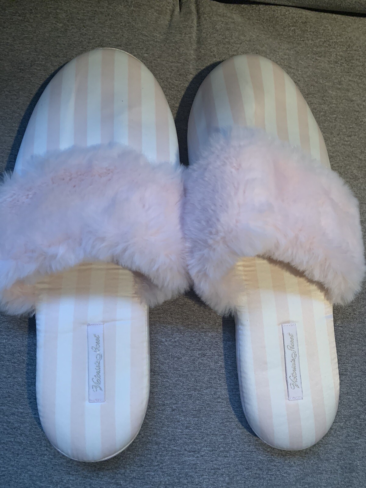 Victoria Secret Signature Satin Slippers Black Red Faux Fur Floral