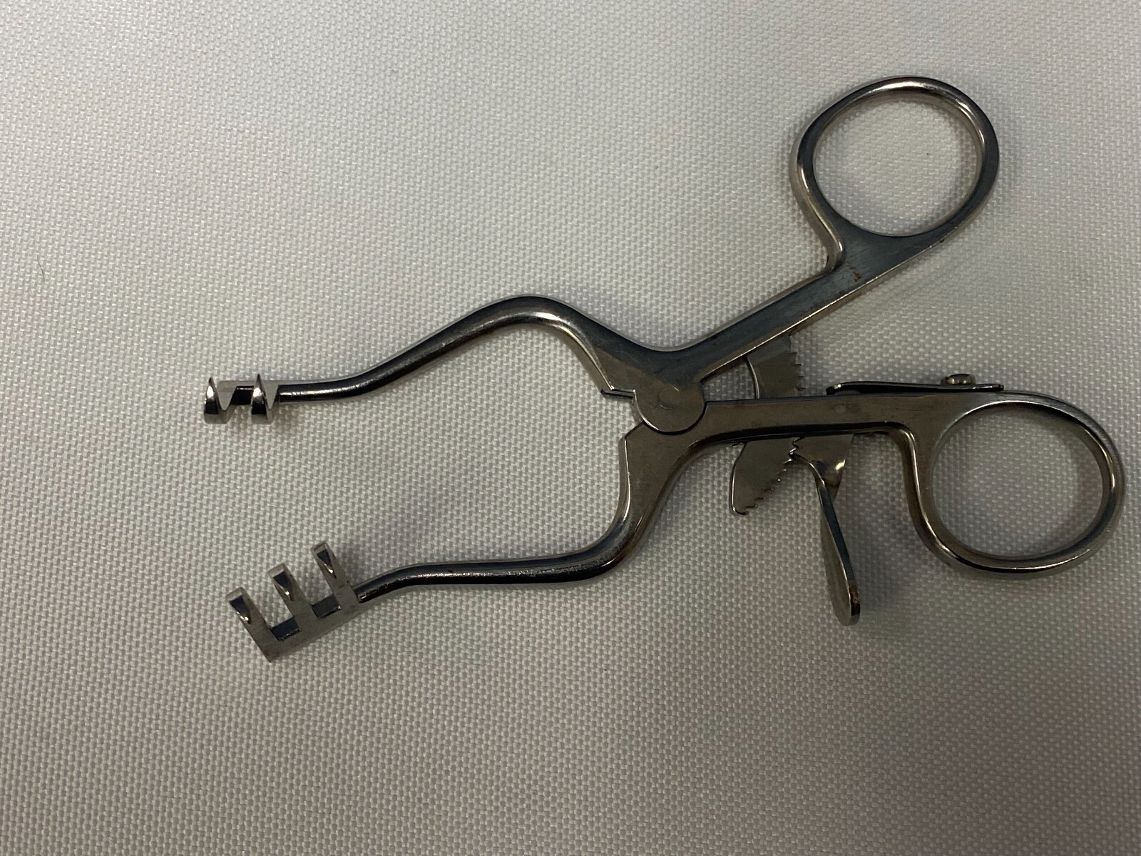 Pilling Retr Weitlaner 2x3 TTH Sharp 4" Retractor Ref 488305 for sale ...