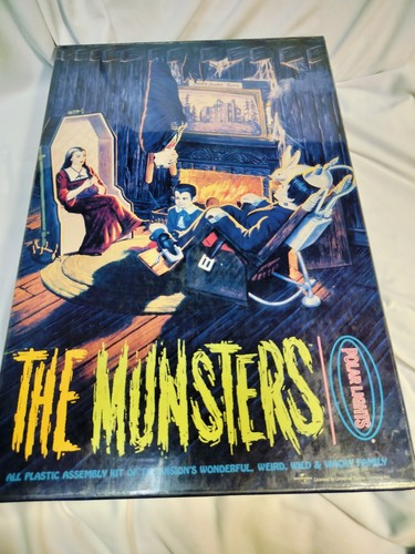 Polar Lights The Munsters Living Room 1997 Aurora Reissue Sealed Old ...