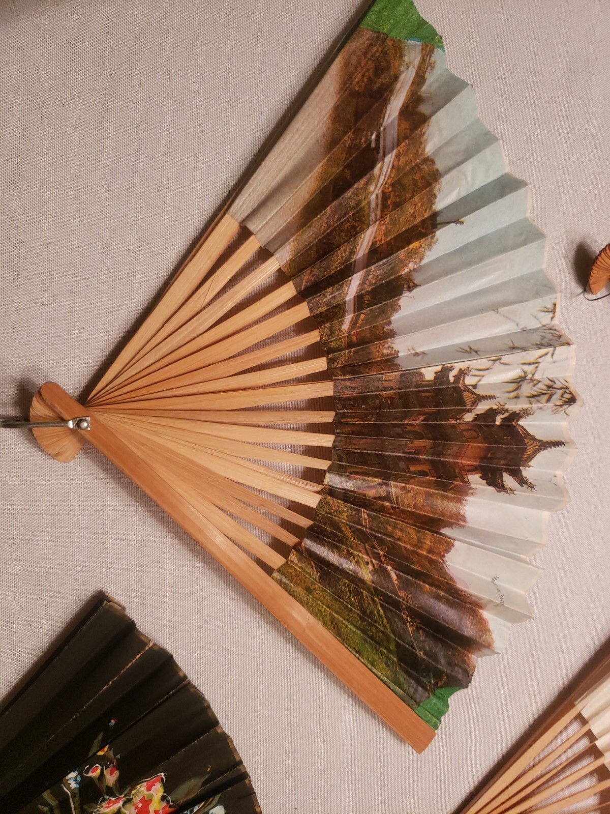 6 Antique Wooden And Fabric Hand Fan Pictorial From J… - Gem