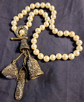 VINTAGE STUNNING GOLD TONE FAUX PEARL GLASS NECKLACE PENDANT~SIGNED:HAIDI DAUS | eBay