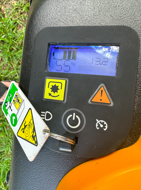 30” Cub Cadet CC30E Electric Ride On Lawn Mower 56-Volt Max 30 ah. | eBay