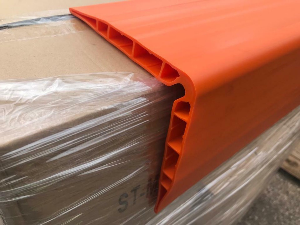800mm Plastic Corner Edge Protector HEAVY DUTY for Ratchet Straps HGV ...