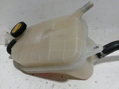 BOCAL LIQUIDE DE REFROIDISSEMENT Toyota Auris Touring Sports (E18 ...