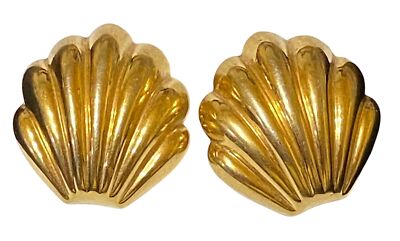 7/8" x 7/8" Monet Gold-Tone Shell Design Clip-On Earrings | eBay