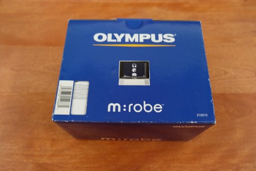 Olympus m:robe MR-500i Black/White (20 GB) Digital Media Player (210010 ...