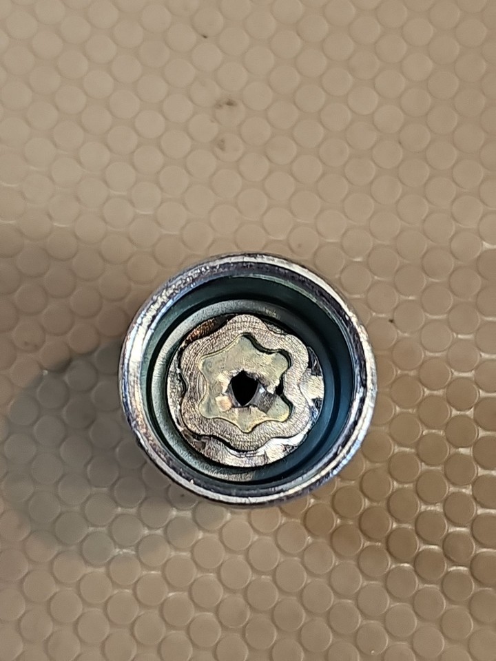 NEW McGard Genuine Replacement Wheel Lock Key 046136 lug key *READ ...