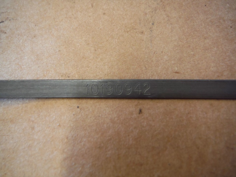 95-99 C K 1500 2500 3500 5.7 V8 OIL INDICATOR STICK NEW 12550035 31 ...