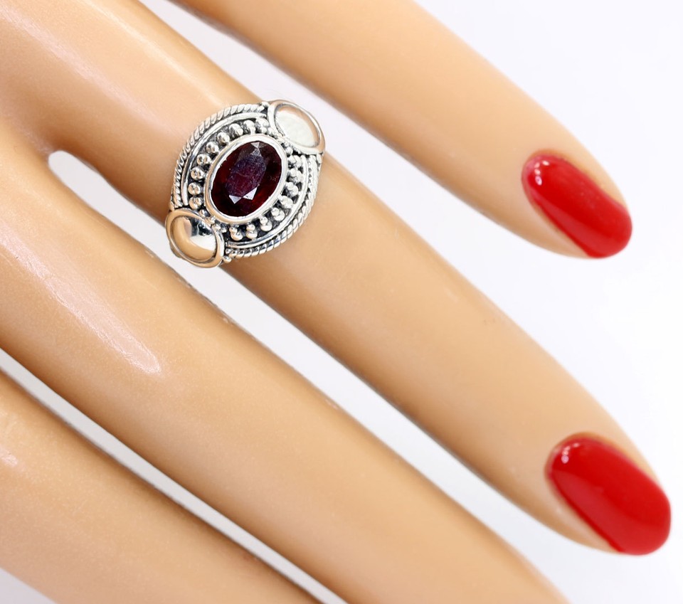 Sterling Silver Oval Natural Ruby Beaded Rope Detail Ring .90 CT. Size ...