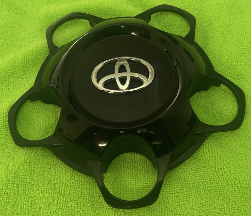 (1) TOYOTA TUNDRA BLACK FACTORY OEM CENTER HUB CAP 4260B-0C040 FITS ...