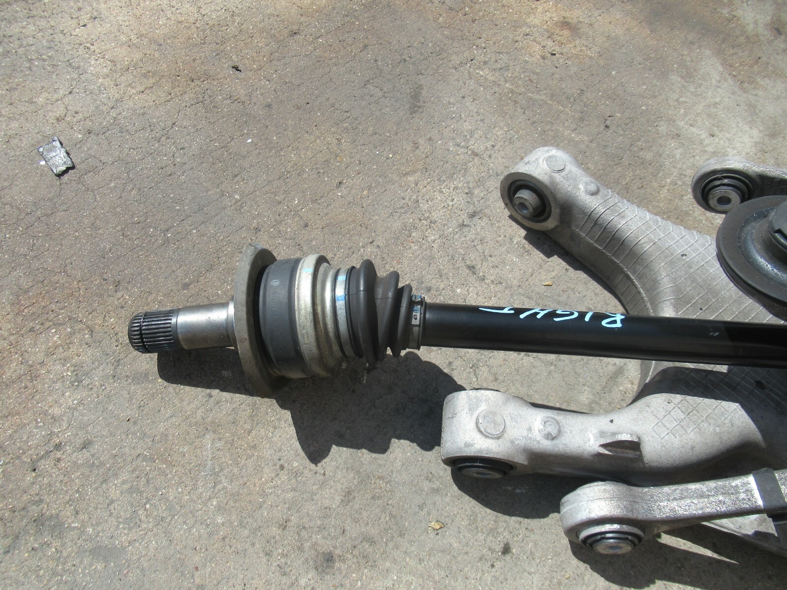 Right Rear Suspension Knee Spindle Hub Knuckle Carrier Axle Assy BMW ...