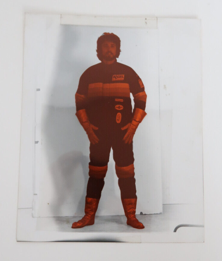 Deist Racing Safety Equipment Photo Image with Red Outline Cover Slip 8 ...