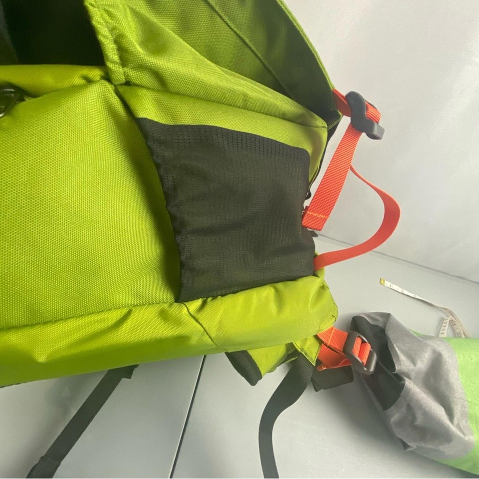 TOPI Outdoor Adventure Green Multi-Compartment Rugged Hiking Backpack ...