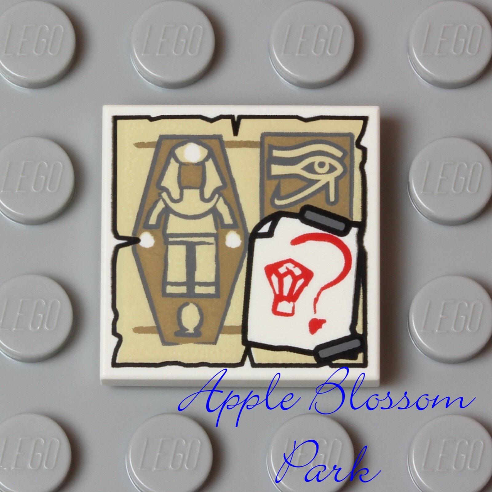 LEGO Minifig Tan PARCHMENT 2x2 WHITE TILE Sarcophagus Eye of Horus Red ...