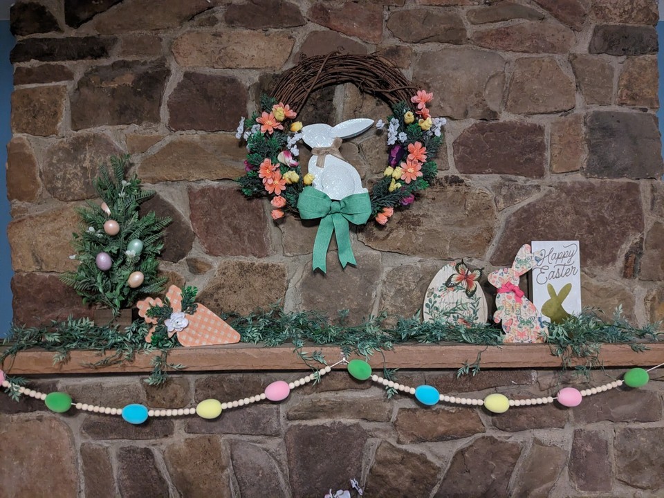 Easter bunny wreath, spring wreath, Easter wreath, flowers, metal bunny ...
