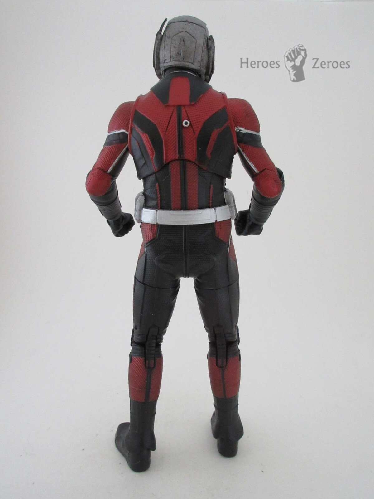 Diamond Select Marvel Ant-Man Action Figure from Ant-Man & The Wasp Movie